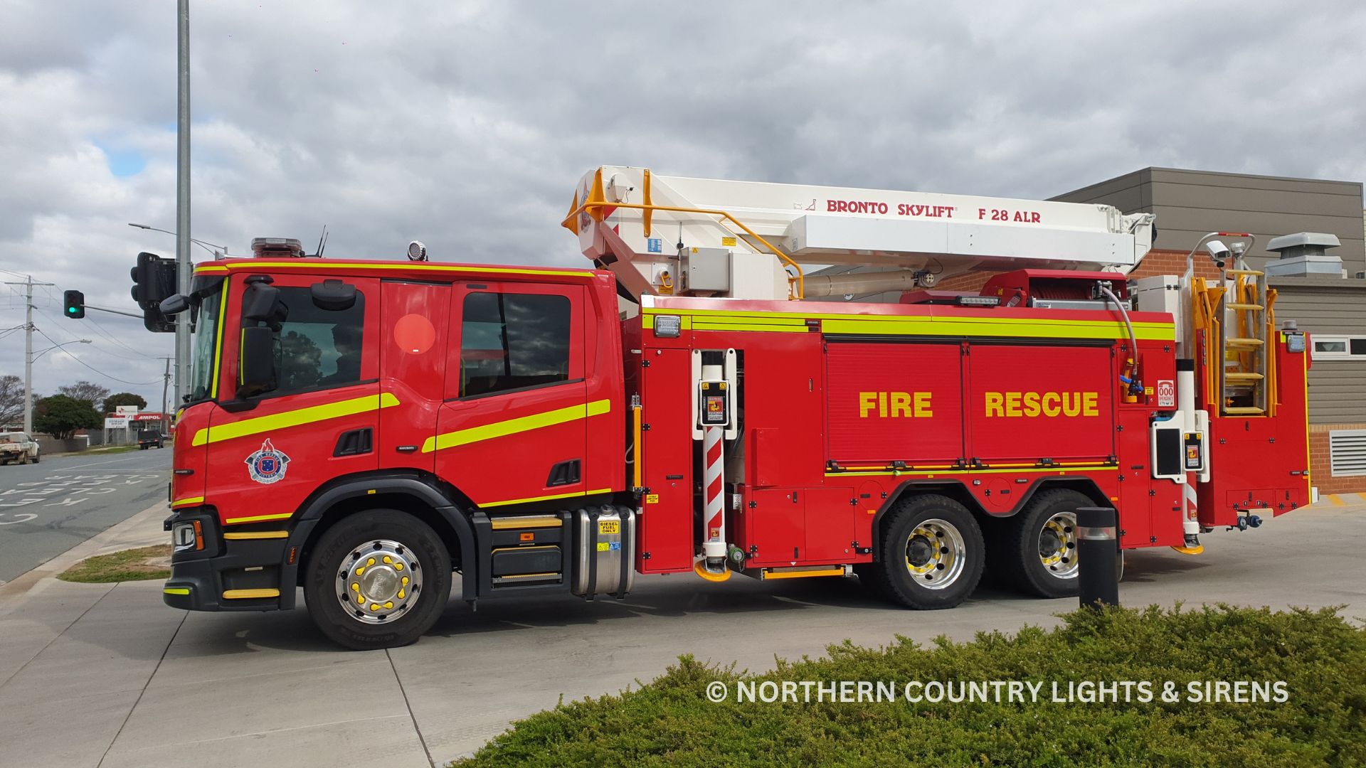 Pumper Platform 75 | Emergency Vehicles App