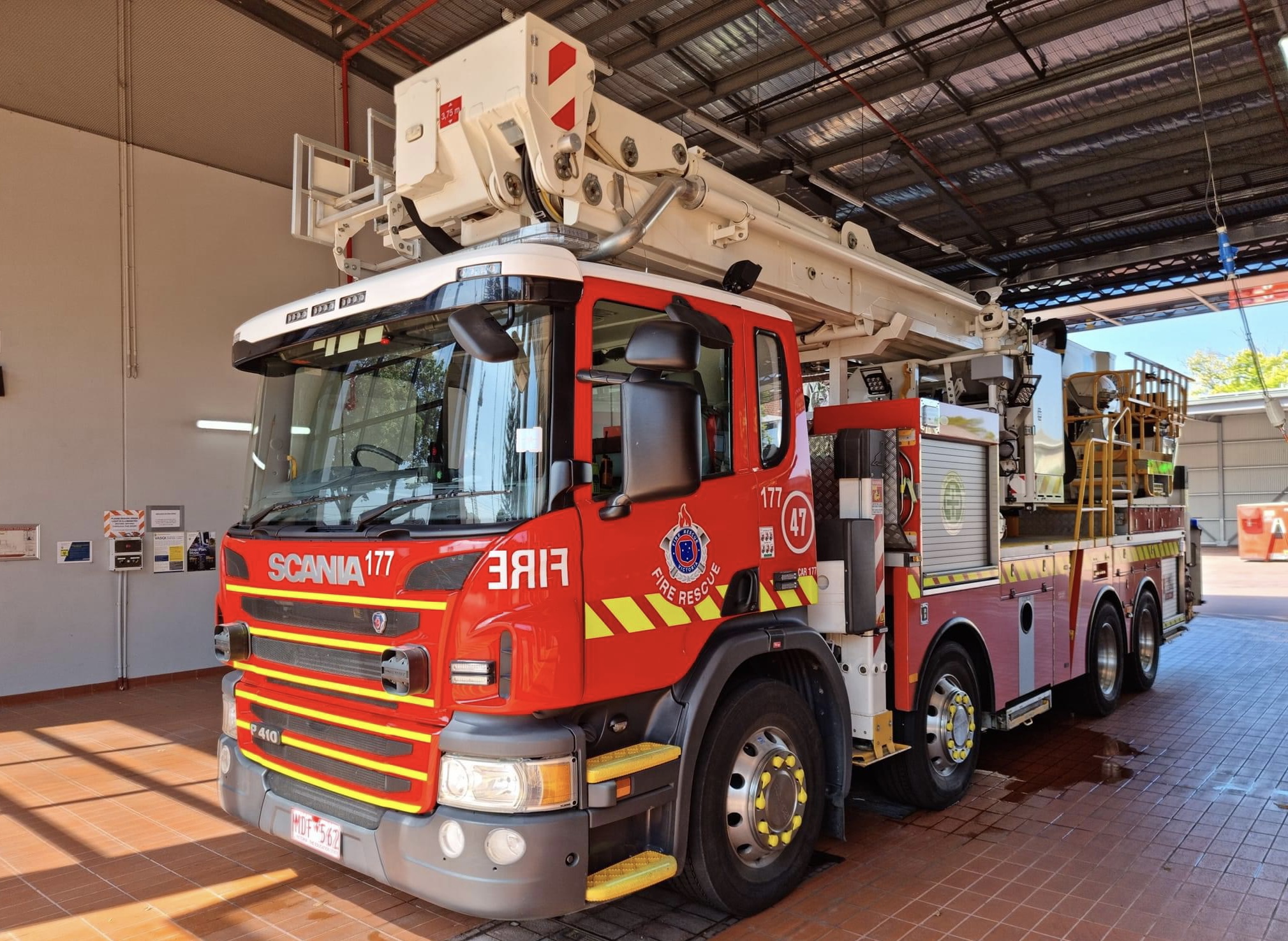 Ladder Platform 35 | Emergency Vehicles App