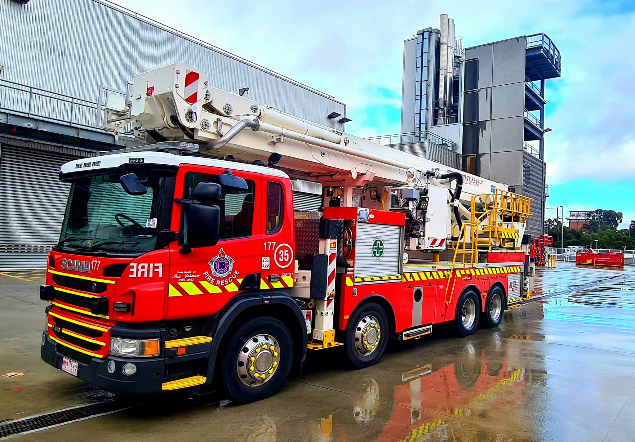 Ladder Platform 35 | Emergency Vehicles App